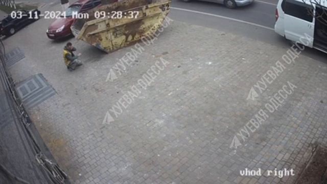 В Одессе изверги из ТЦК залили газом местного строителя и запаковали его