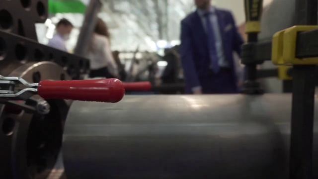 Сварочные столы - 28 система, серия Professional Extreme 8.8 и 16 система,  серия BASIC.