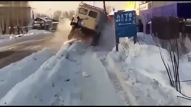 Буханка на гусеницах (1080p).mp4