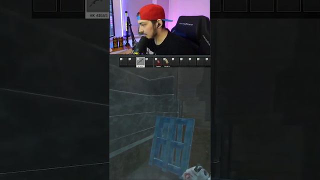 BULLSEYE встретил MAZA4KST на улицах / escape from tarkov