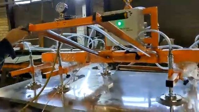 Вакуумная траверса VacuTec 8P-650
