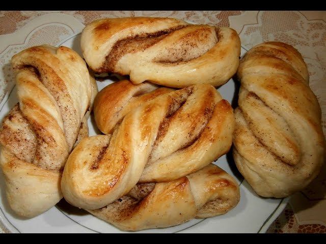 Кручёные булочки с корицей