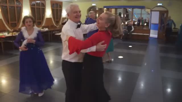 Медленный вальс  20221225