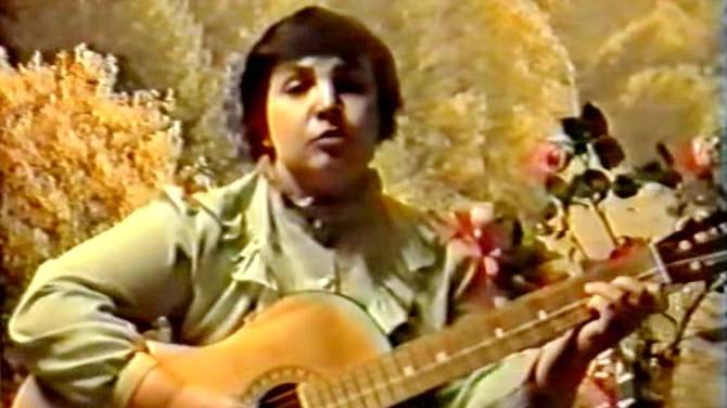 "Ах, разбудили меня, разбудили" (запись 1991 г.). Поёт Надежда Вдовкина.