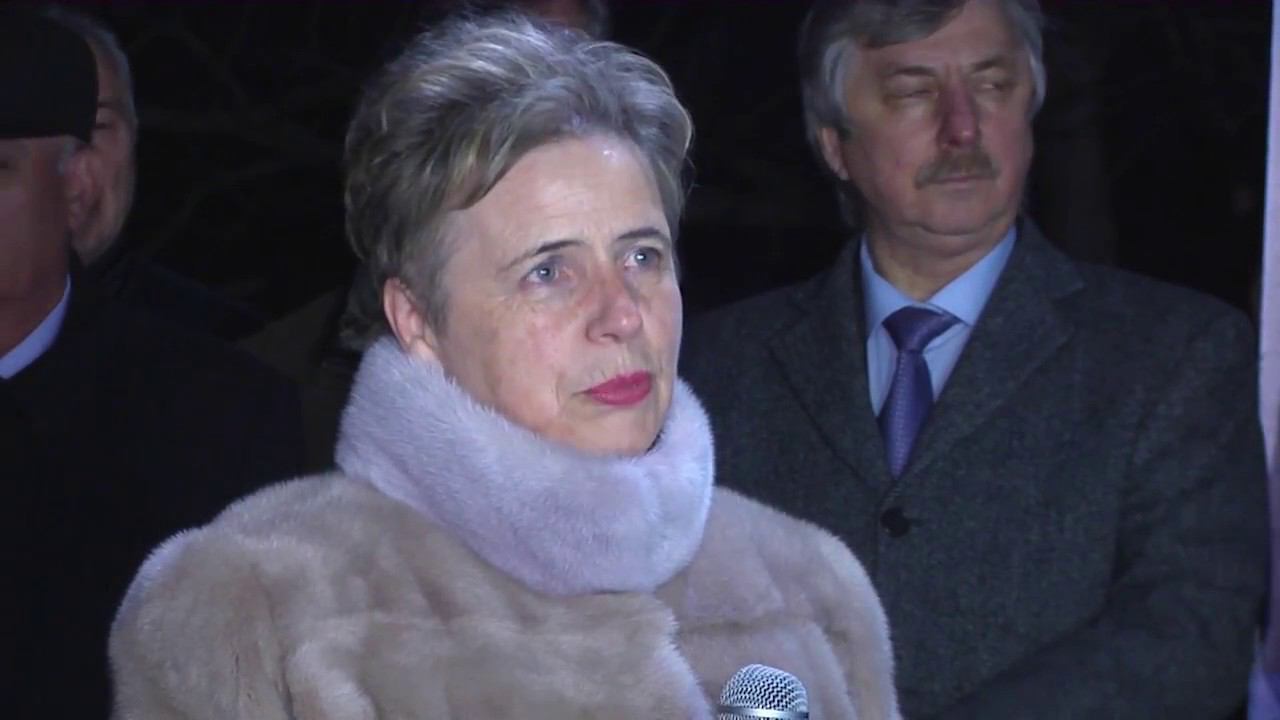 Глава правительства КЧР и руководство РТРС включили художественную подсветку башни в Черкесске