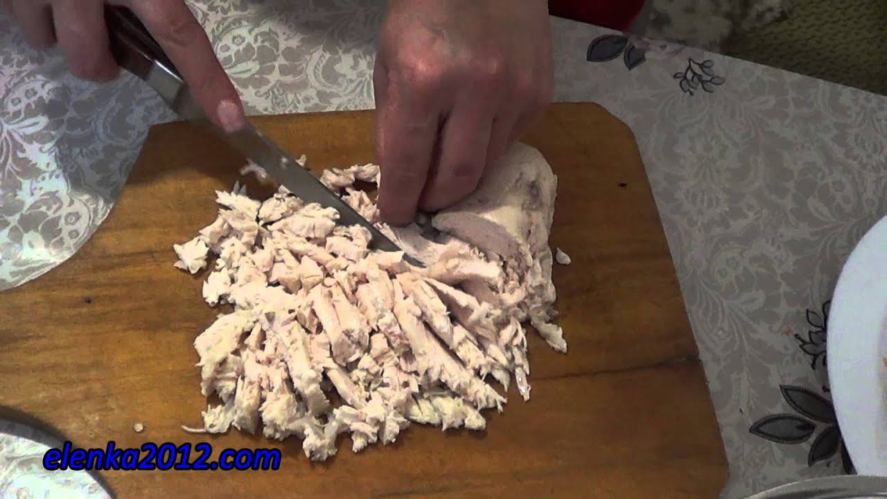Салат с курицей, кукурузой и грибами, вкусный и простой рецепт приготовления