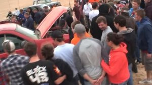 Extreme jump and crash, Chevrolet - Silverlake 2011