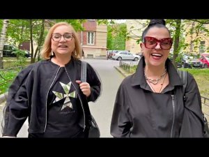 В 60+ модничаем и молодимся! Пенсионерки жгут! Как одеваются россиянки Что модно Новинки оптики Lime