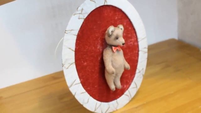 мишка в рамкеАвторская интерьерная игрушка ручной работы Мишка Тедди в рамке (мишка-картина).