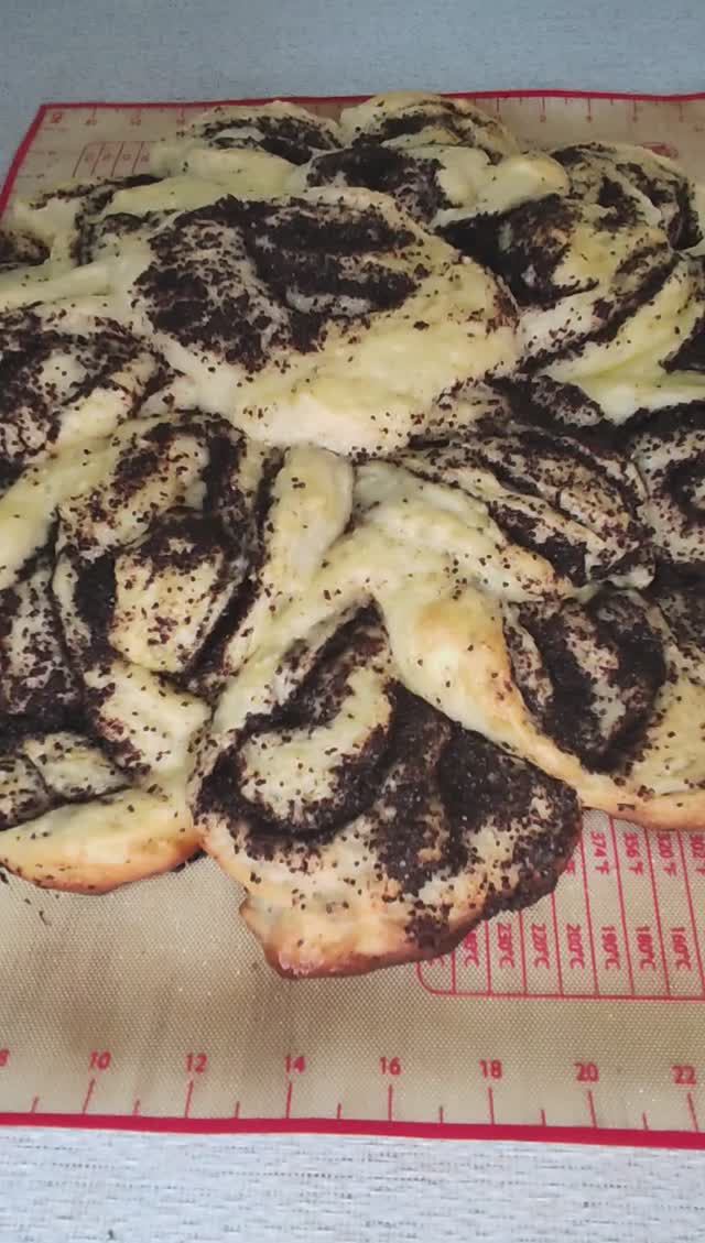Пирог с маковой начинкой