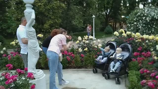 25 мая 2024 (Девушка с фонарём)