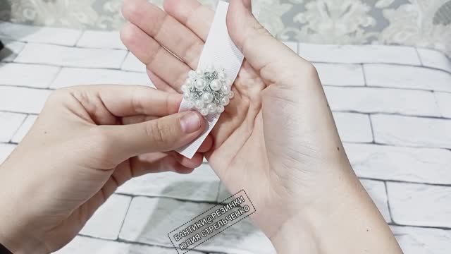 Серединка из бусин и кабошона для канзаши