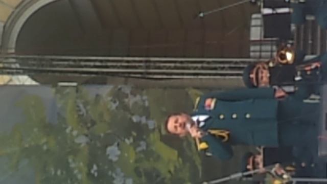 09.05.2014г День Победы. Концерт в Михайловском саду. 20140509_122847.mp4
