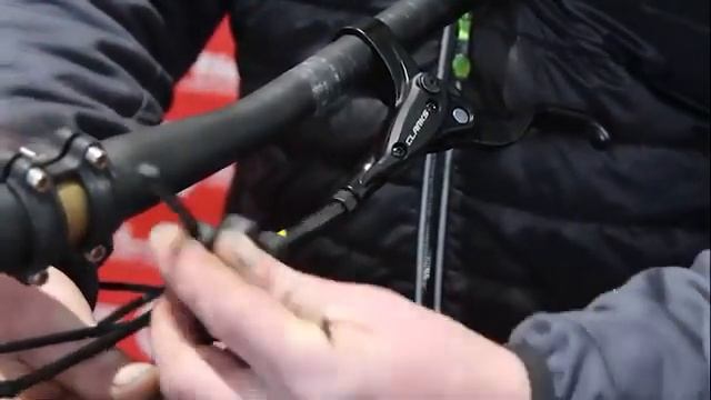 Установка гидравлической системы - C JET_Fitting a Hydraulic Brake System Supplied with a C JET.mp4