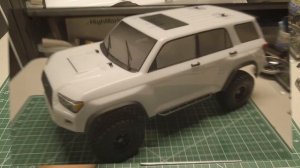 Element RC Enduro Trailrunner Toyota 4Runner | First Look and Unboxing