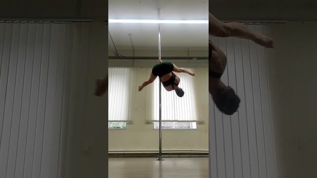 Pole dance 20221004