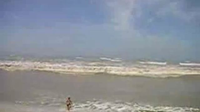 Начало цунами в Южной Индии