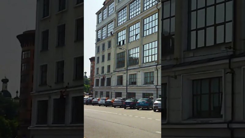 Человек паук в Москве)
