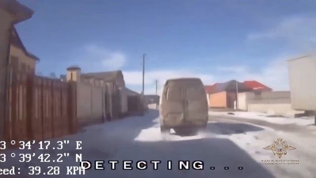 В Кабардино-Балкарии сотрудники ГАИ задержали подозреваемых в перевозке нелегального алкоголя