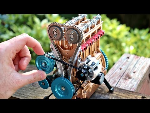 Модель  мини-двигателя с 4 цилиндрами!