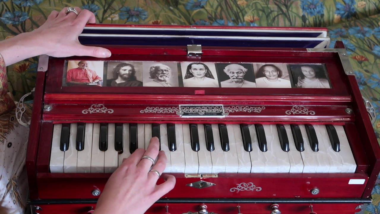Desire, My Great Enemy. Чанты, сhants. Как играть, how to play. Физгармония, harmonium.