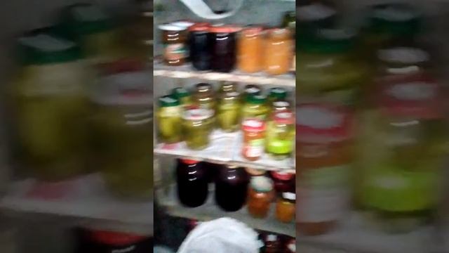 Соленья и запасы на зиму.