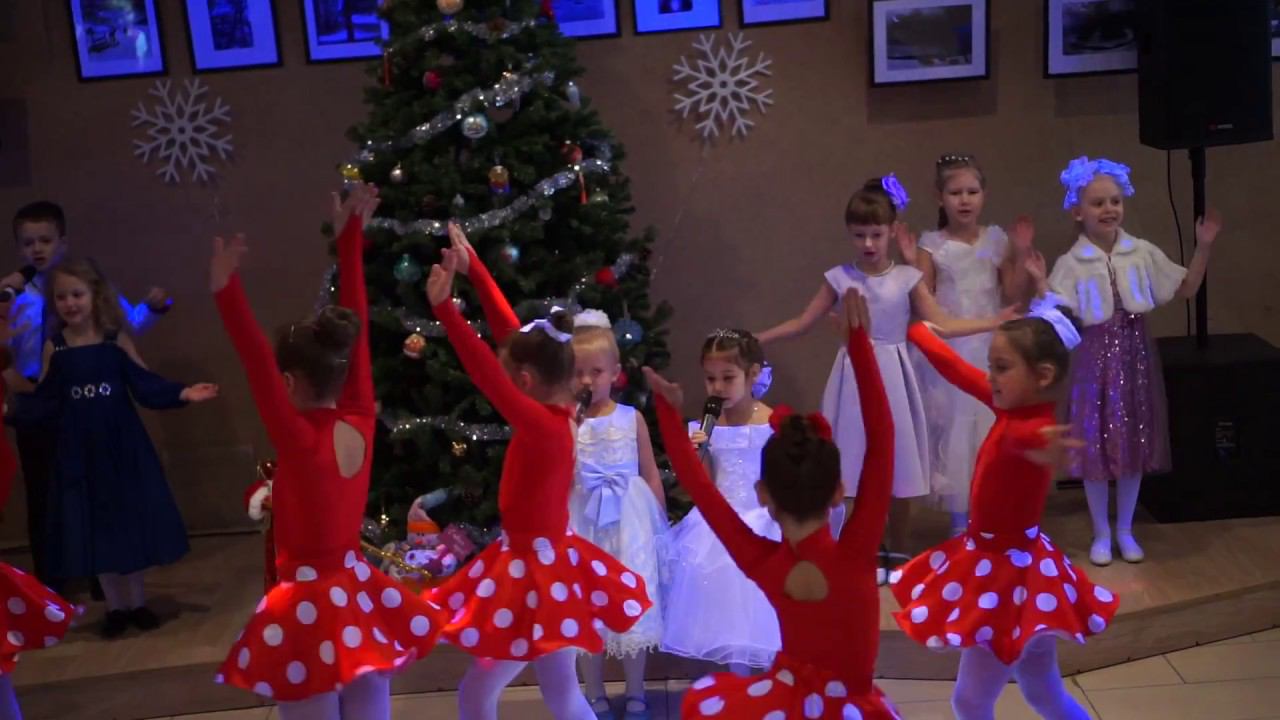 Карусель и Элегия "Здравствуй дедушка мороз". Выступление на Новогоднем концерте 26 декабря 2015.