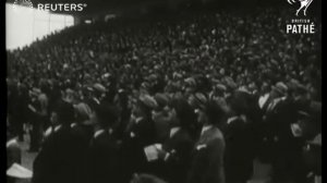 King of Italy and Italian royal family including King Victor Immanuel III at Horse races (1929)