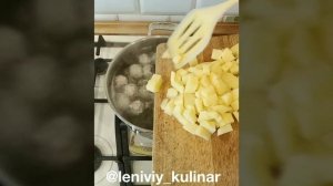 Супчик дня?Сегодня сырный?С фрикадельками.