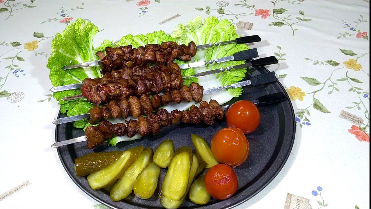 Шашлык из куриных сердечек и печени в элетро шашлычнице.