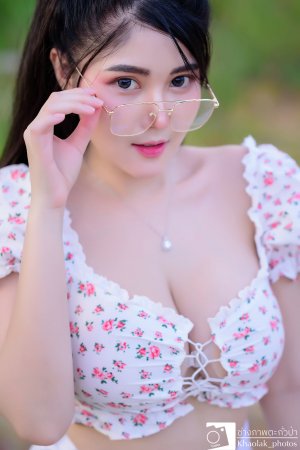 เอาหมูกะทะมาใส่ปากน้อนหน่อย มะไหวล้าว55555