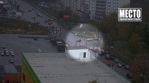 Чуть не перевернул Ярис. ДТП на Московской.