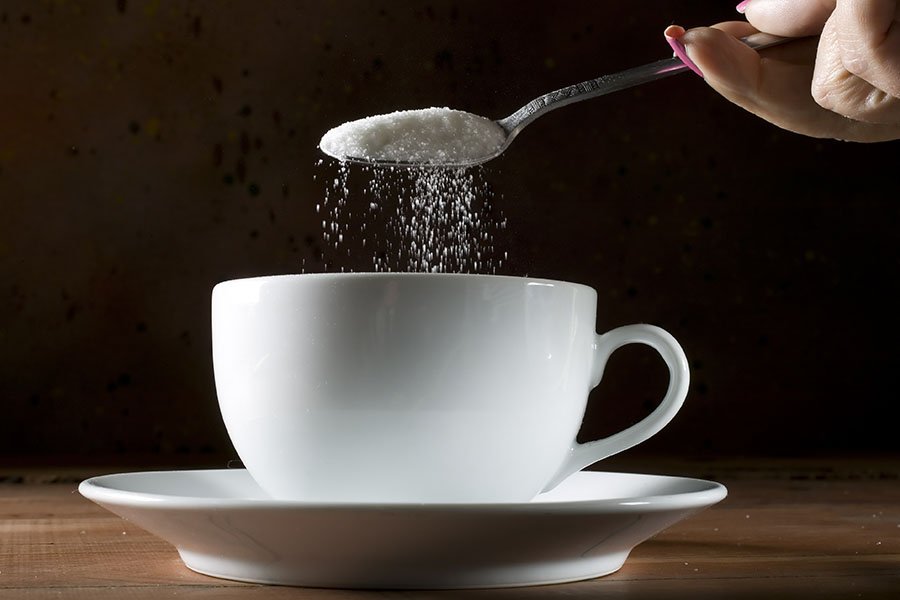 Положи Монетку в Сахарницу. Действенном заговор для привлечения денег на Денежную Сахарницу