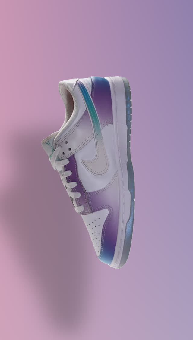 NIKE
