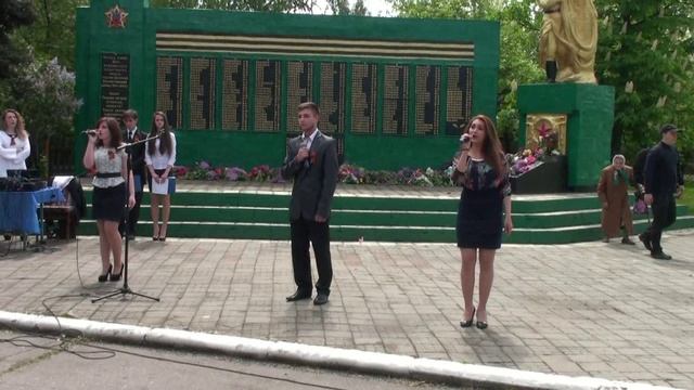 12)  2016год 9мая - Мы за любовь, мы против войны