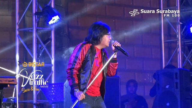Dewa 19 Feat Ari Lasso & Dul Jaelani - BISTAR Jazz Traffic Festival ...