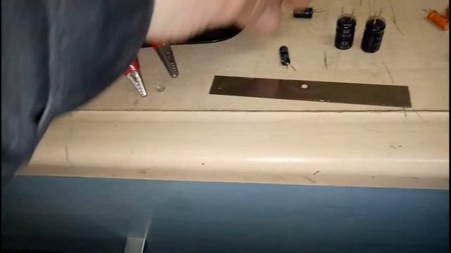 Sony STR-414L с аукциона на Ebay за 66,5 евро. Конденсаторы. 3 часть..mp4