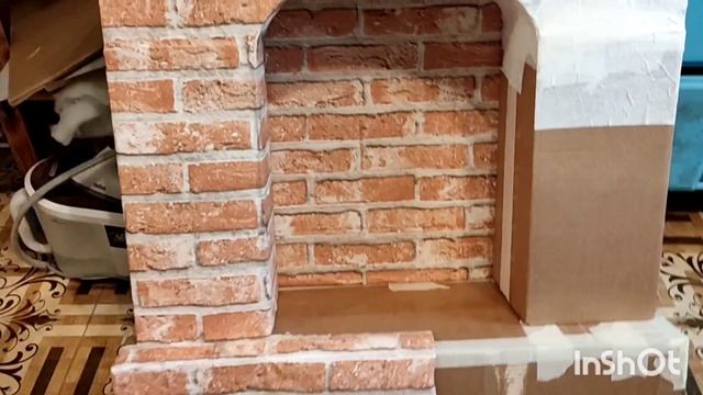 Камин декоративный из картонных коробок новогодний декор
