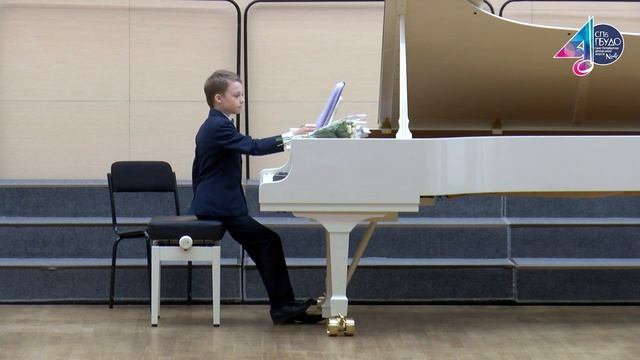 День и ночь. Дождь и радуга. Исп.Тимофей Харитоненко, 11 лет (композитор)