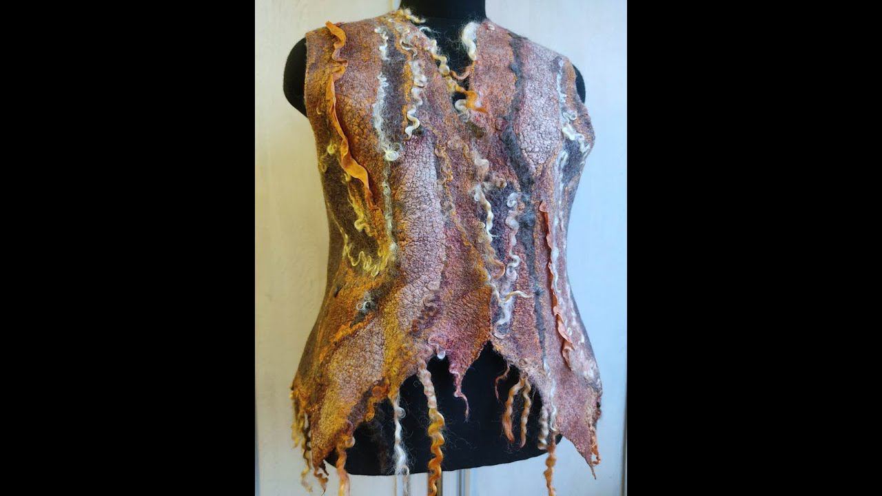 Валяный жилет с шёлком и овечьими кудрями Шоколад и беж (большой размер)