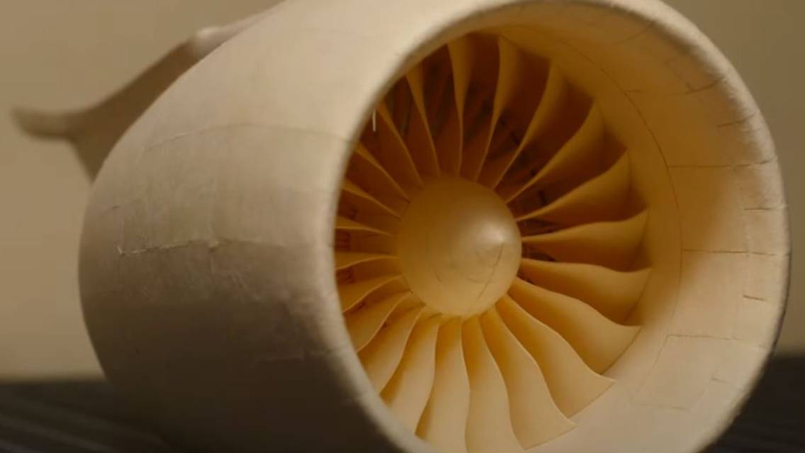 Manila Folder 777-300ER - GE90-115B Engine and Thrust Reversers