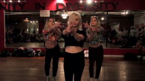 JOJO GOMEZ/ DIE ANTWOOD - BABY'S ON FIRE 
