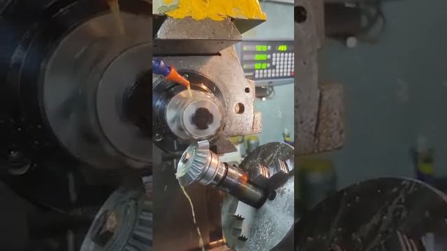 Шестерни конические на фрезерном станке 676П