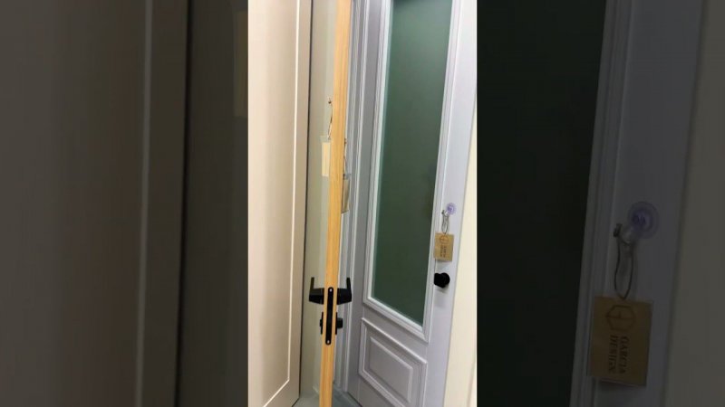 Межкомнатные двери из шпона представлены у нас в салоне Garcia Design