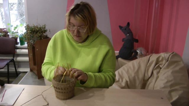 Ваза для цветов – джутовая нить. Волкова Анна.