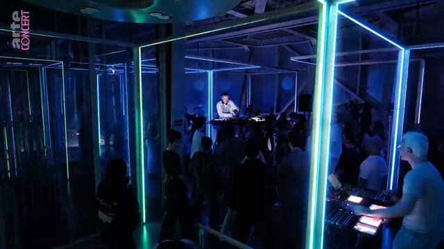 Barnt - Club à l'Atomium, Bruxelles