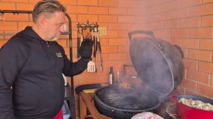 Фаршированная капуста с фаршем и беконом