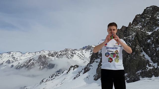 Самая высокогорная слепая сборка кубика Рубика!