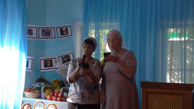 Умчалось лето жаркое, умчалось