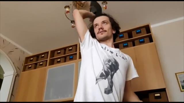 "Загнанных лошадей пристреливают, не правда ли?"